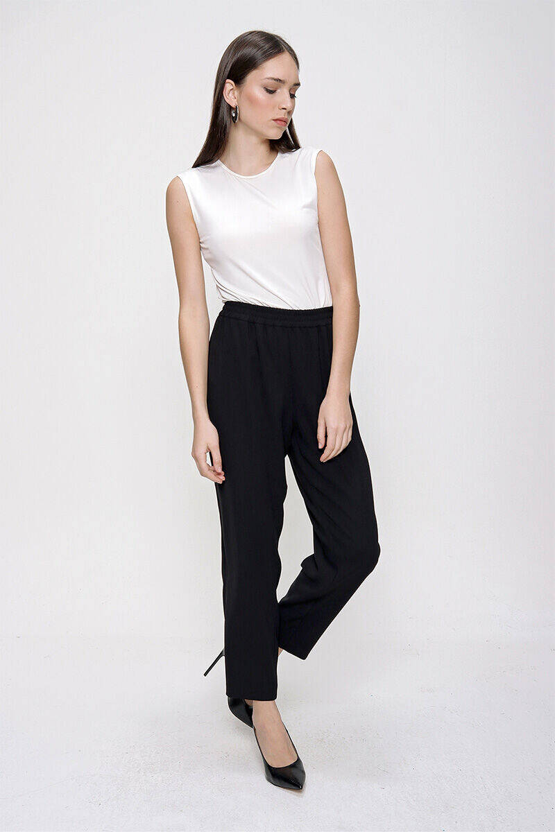 3589111 Beli Lastikli Dar Paça Rahat Kesim Crep Pantolon - Aker